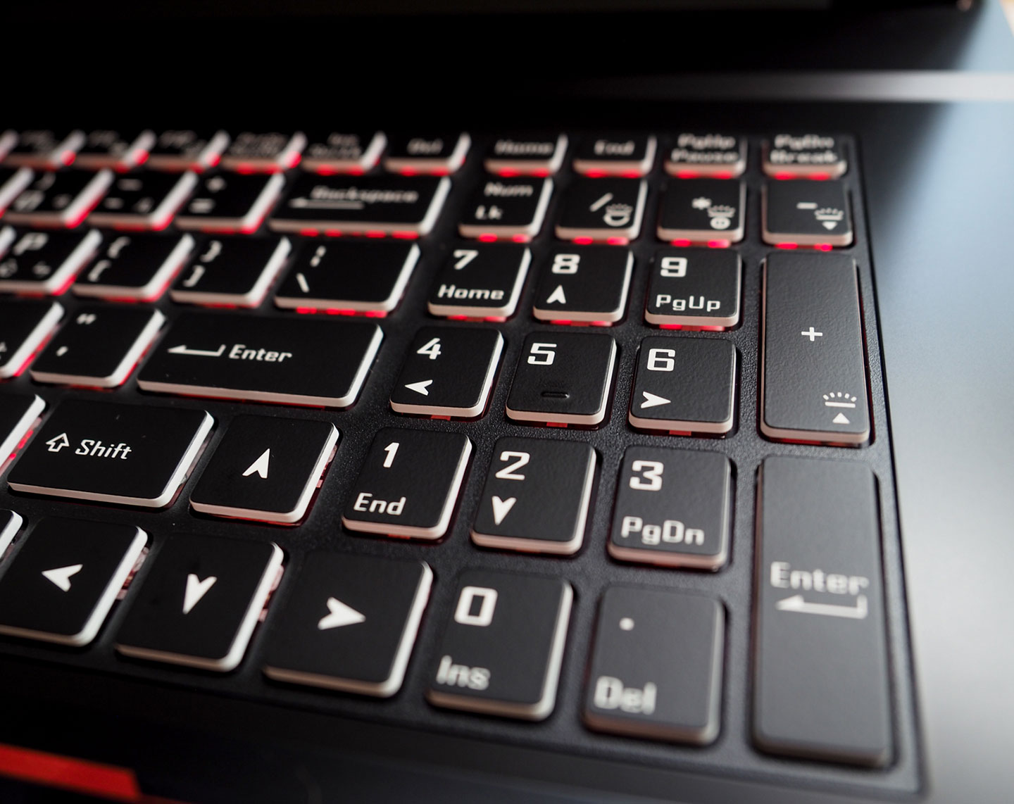 AORUS 7 (Intel 10th Gen) - GIGABYTE Global